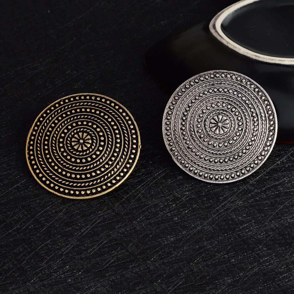 Medieval Cloak Pin | sebastian7